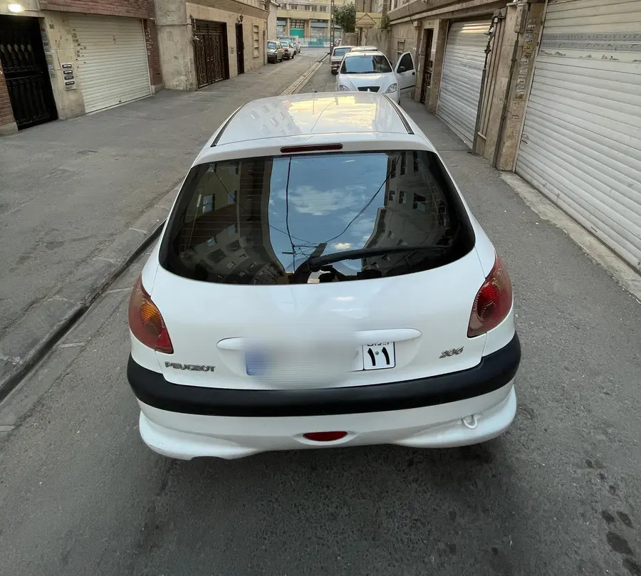 پژو 206 تیپ 5 فروشی - 1404/4/31 | باما