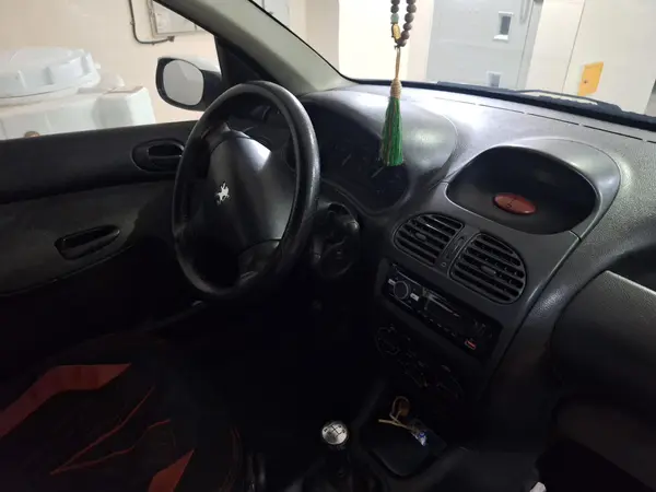 پژو 206 SD V20 فروشی امروز یکشنبه 2 آذر | باما