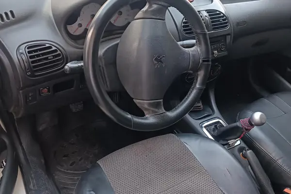 پژو 206 تیپ 2 فروشی امروز یکشنبه 11 آبان | باما