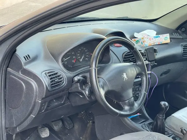 پژو 206 تیپ 2 فروشی - 1404/7/28 | باما