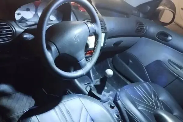 پژو 206 تیپ 5 فروشی امروز چهارشنبه 14 آبان | باما